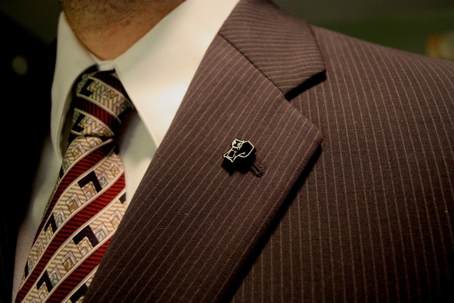 Learn the Correct Way to Wear a Lapel Pin - Garden, Sport & Outdoor Tools